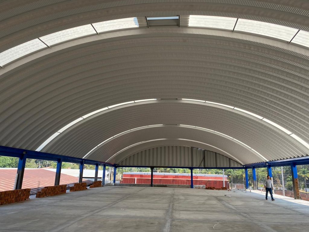 Techos Curvos. Construcción e Instalación. Techos y Estructuras el Guero.